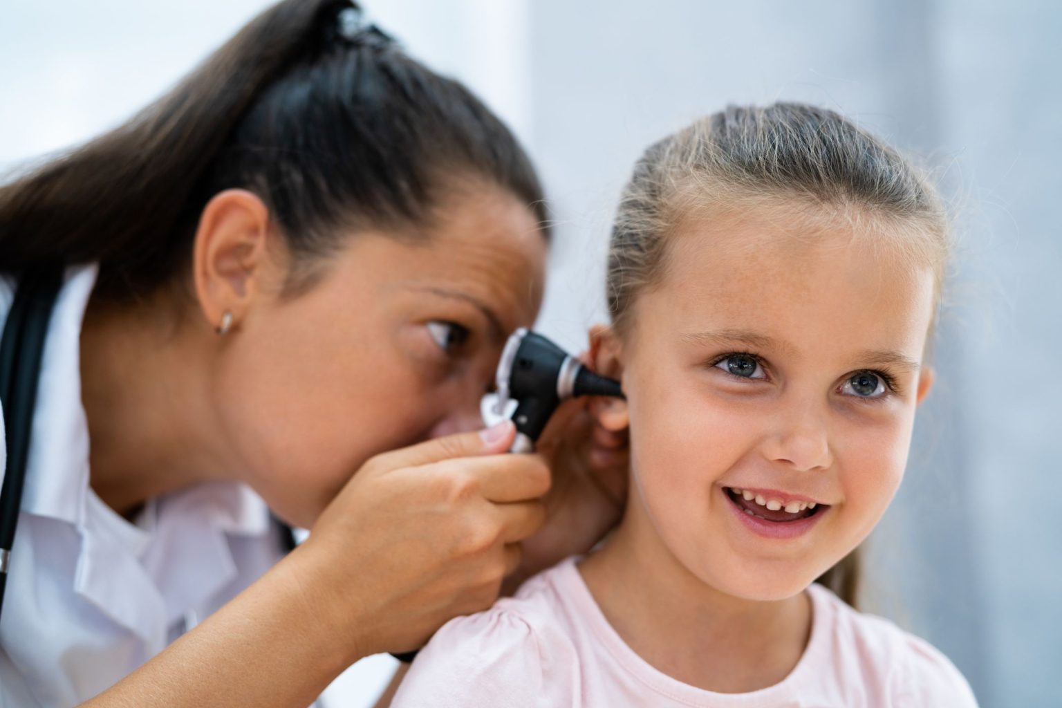 Glue Ear | Causes, Symptoms, Diagnosis & Treatment | THCP